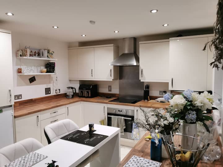 Cute New Build Style Property - Beaconsfield