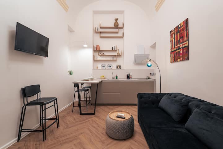 Elegant Design Apartment In Historical City Center - Catania