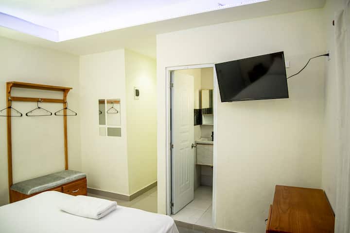 Room With Queen Size Bed In Hotel In Punta Cana - Punta Cana