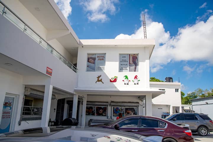 Spacious Room (Queen Bed) In Hotel In Punta Cana - Punta Cana