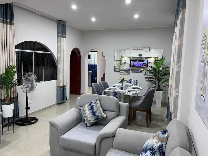 Fancy Apt, 1st Floor, 2 Bedrooms (3 Beds) + Garage - Nazca
