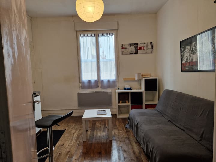 Studio Calme Idéalement Situé. - Tours