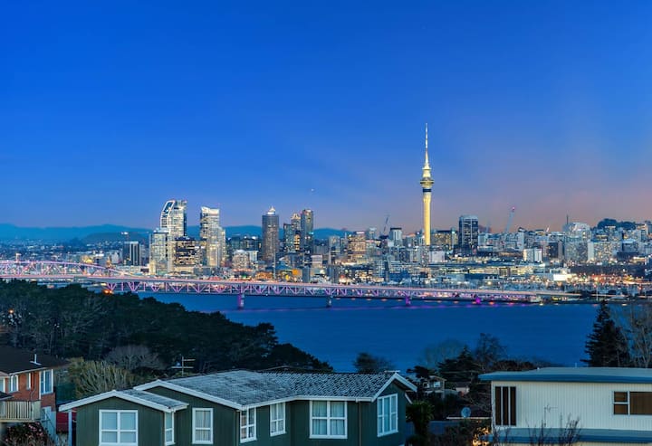 Stay With A View - Auckland