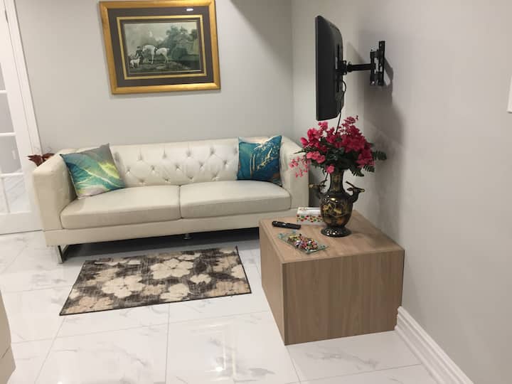 Modern Basement Unit In Brampton - Brampton