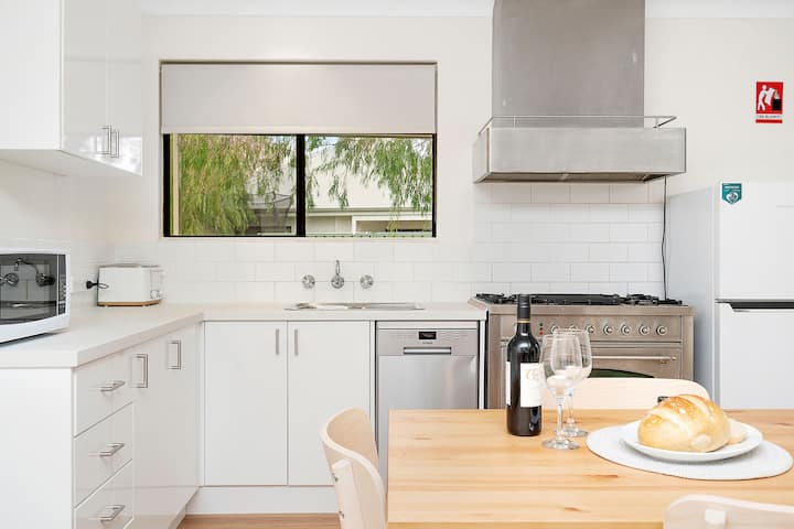 Dunsborough Cosy Cottage - Dunsborough
