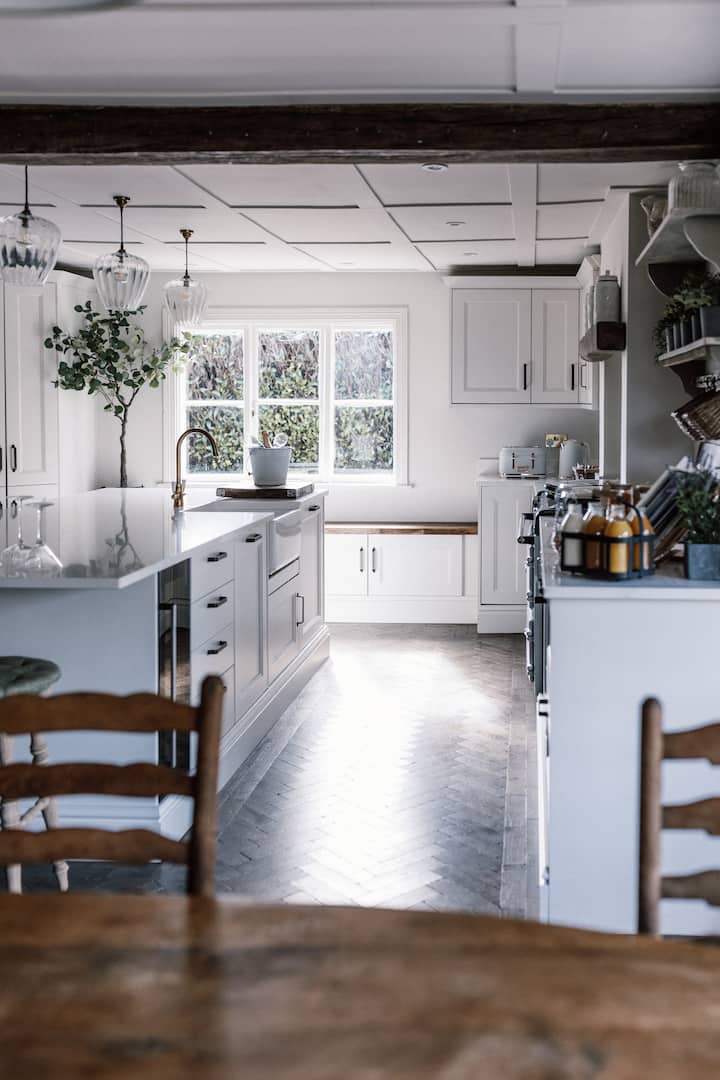 The Farmhouse - Basingstoke