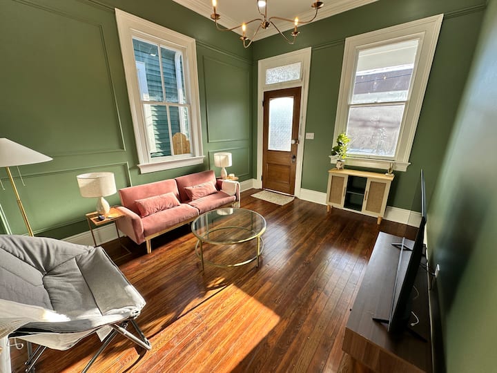 Renovated Mid-city New Orleans Apartment 2/1 - Metairie, LA