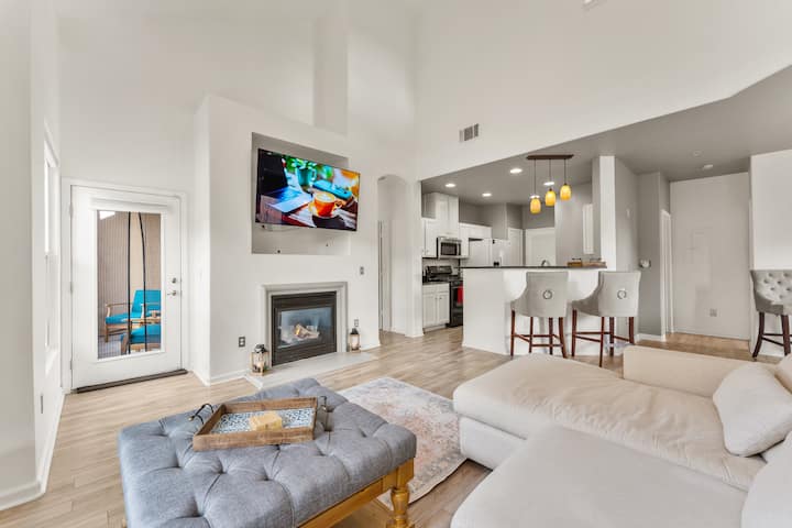 Cozy South Reno Retreat With Pool & Hot Tub | 2/2 - Reno, NV