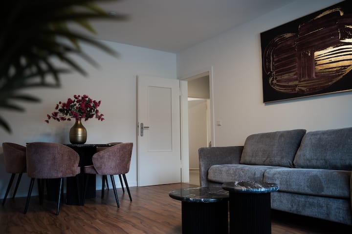 Junik Apartments | City Wohnung! - Krefeld