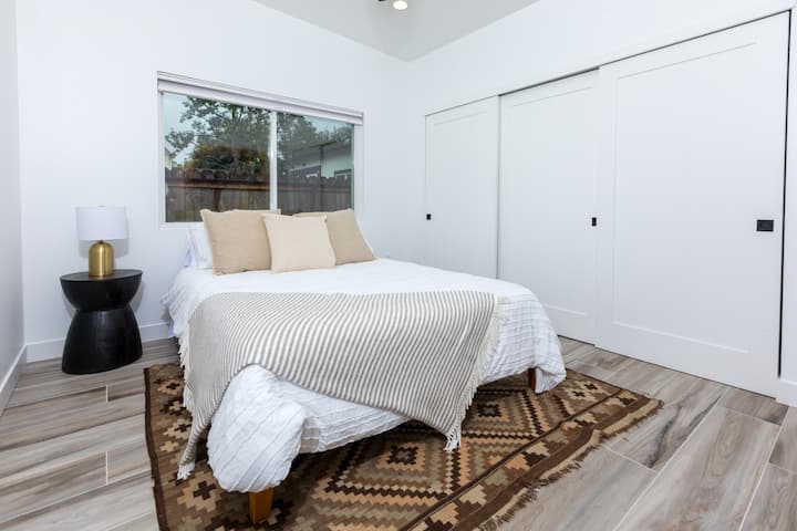 Mid-mod Dreamy Casita - Encinitas, CA
