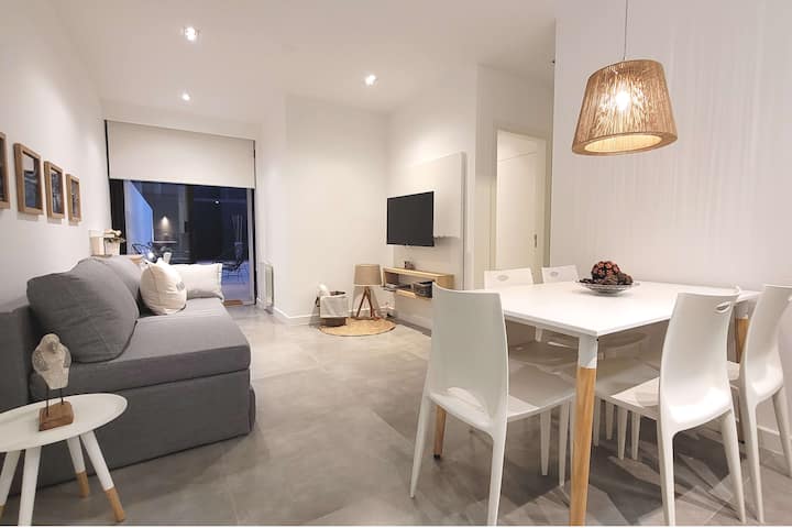 Estacionamiento Gratis, Patio Con Asador, Premium - Córdoba