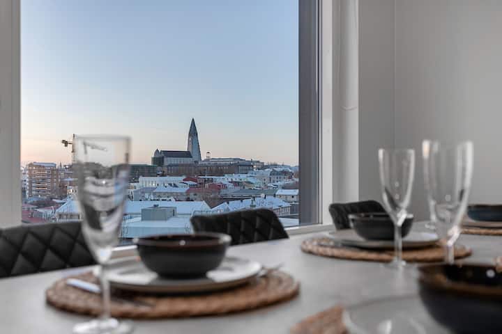 Luxurious Downtown Apartment With Free Parking - Reikiavik