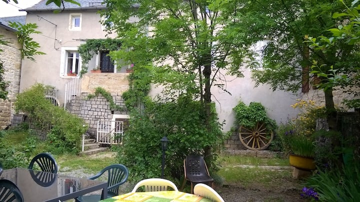 >Gîte Au Ruisseau De Serres - Bozouls