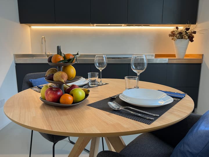 "Lierna":amorevole Dimora Con Giardino In Lecco - Lecco