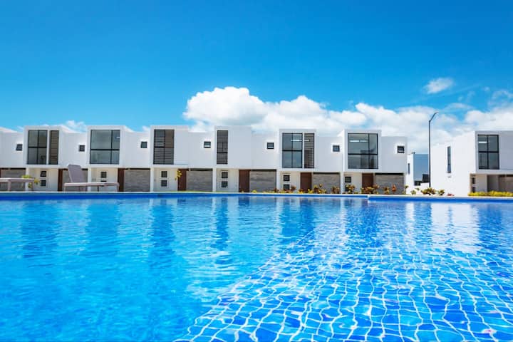 Family House In Quiet Gated Community With Pool - Bucerías