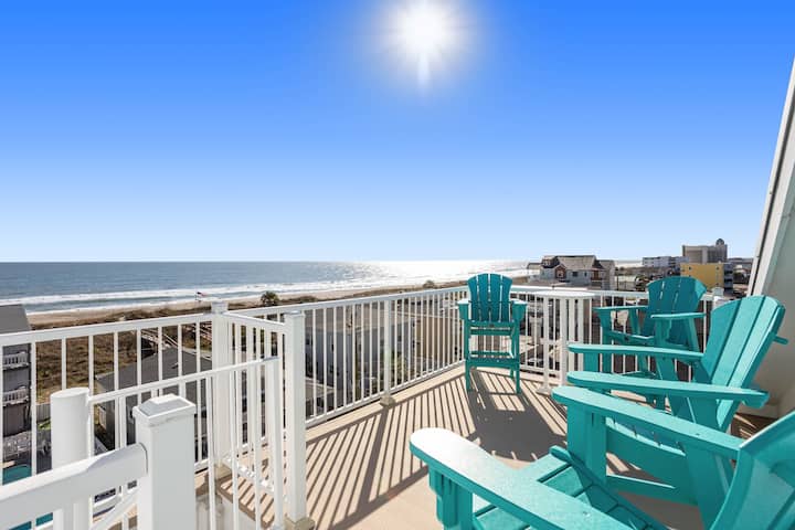 Luxury Townhome With Pool & Hot Tub Near Boardwalk - Carolina Beach, NC