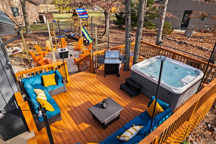 5br Shenandoah Resort Home | Hot Tub, Bowling - Massanutten, VA