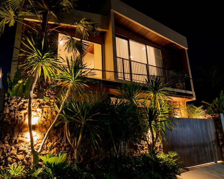 Beautiful Home In Berawa Canggu - Canggu