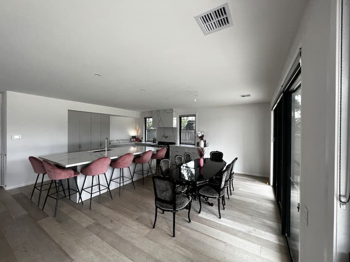 New Aspect Family/group Home - 12 Separate Beds! - Ballarat