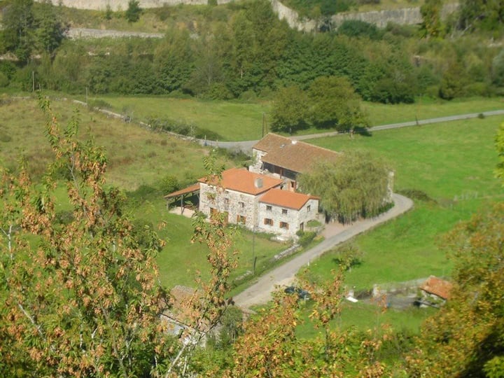 Gîte Domaine Du Pradel - Saugues