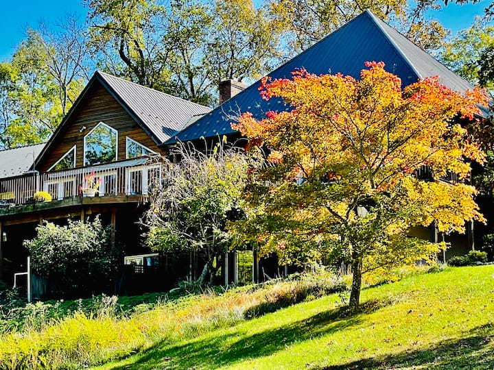 Pembroke Springs Retreat - Strasburg, VA