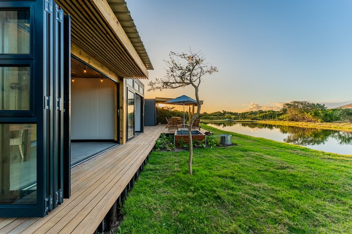 Waterfront Container Villa - St Francis Bay