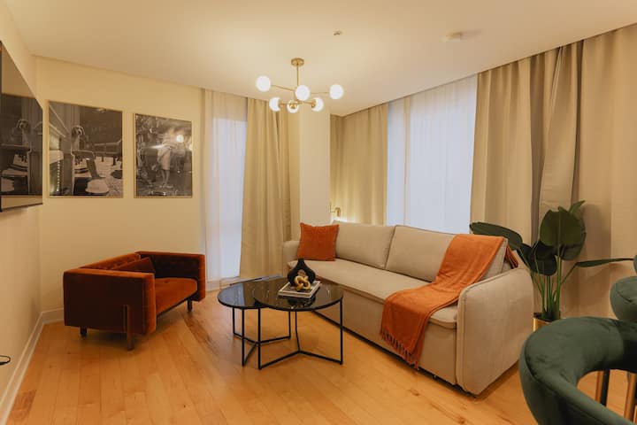 Luxury 2br Penthouse | Sleeps 6 | Walk To Oldport - Montreal