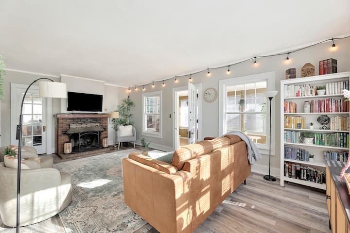 Gorgeous Extended Stay! *Boho Bliss* 3 Bd/1.5 Bath - Wichita, KS