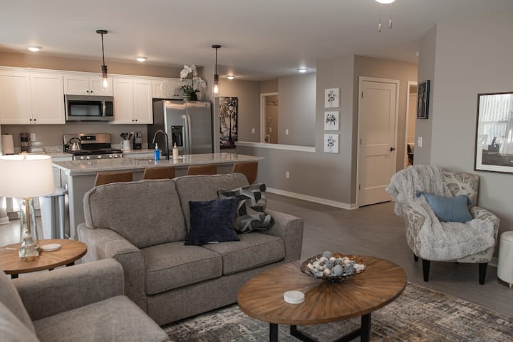 New 2 Bed + Office In Loves Park - Rockford, IL