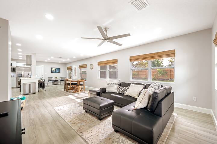 Ideal 4 Br W/spa Near Beaches & Ball Park - クリアウォーター, FL