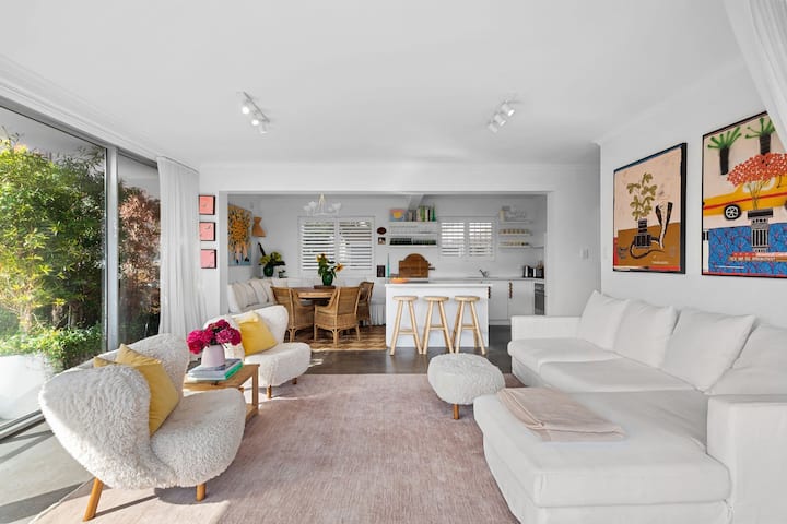 Beach Front Bondi Apartment - North Facing - 邦代海灘