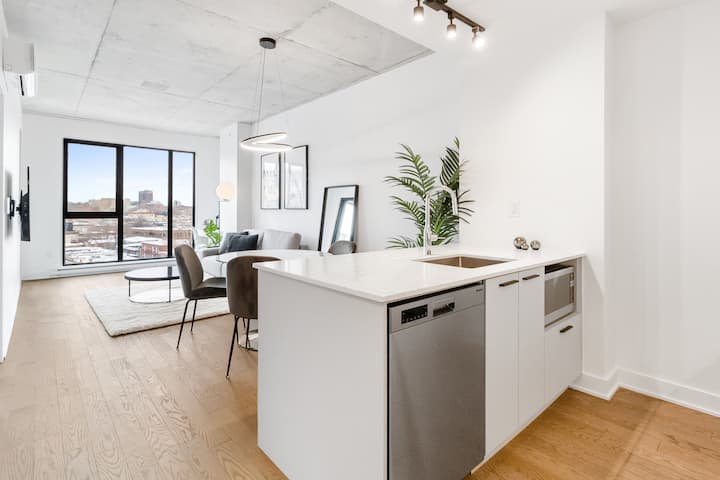 Vieux Port - Village - Montreal - Laval, Canada