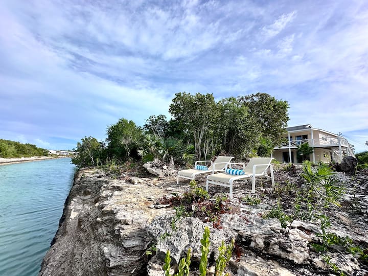 Waterfront House - Downstairs - Turks and Caicos Islands