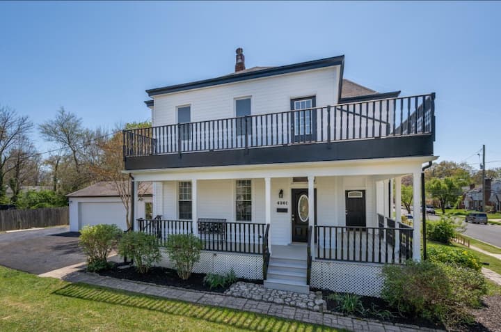 D.c. Burb Home On The Hill - Hyattsville, MD