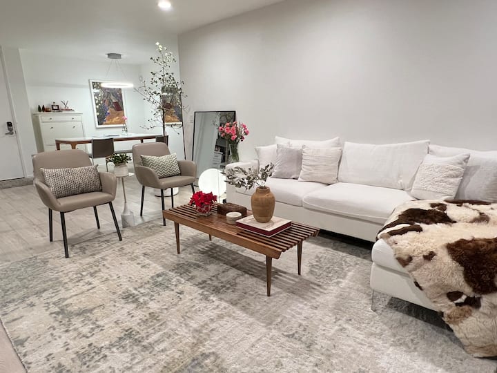 Cozy Bed & Bath In Culver City! (Female Only) - Inglewood, CA