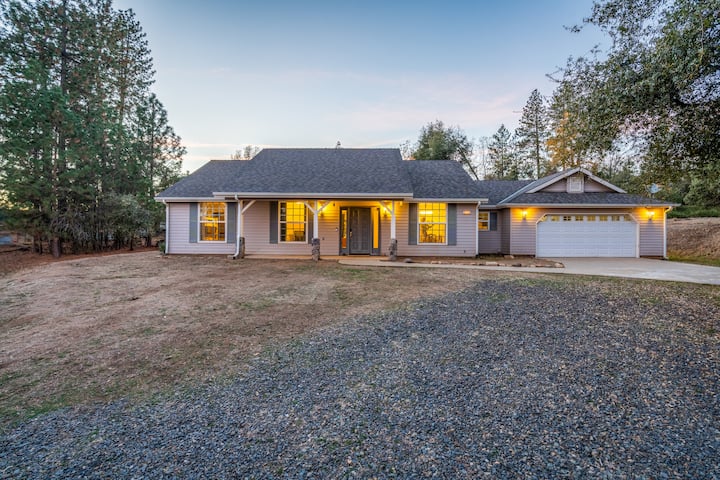 Peaceful Family Retreat | Lupine Landing - Yosemite National Park, CA