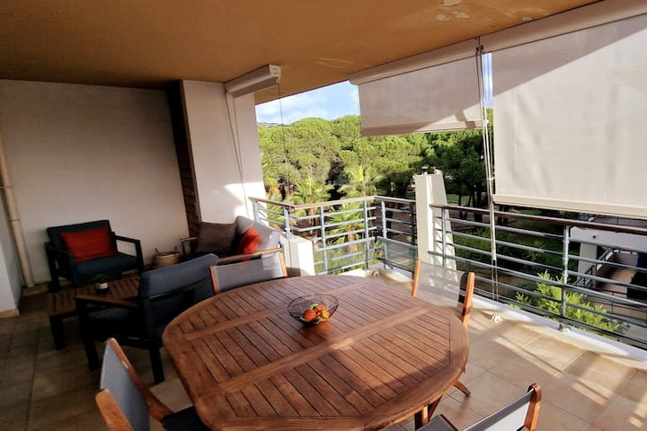 T3 Proche Plage, Dans Résidence Avec Piscine - Calvi