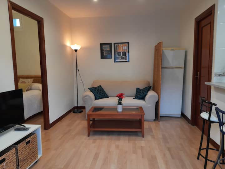 Cozy Apartment Close To Atocha For 2 Pax - Madrid