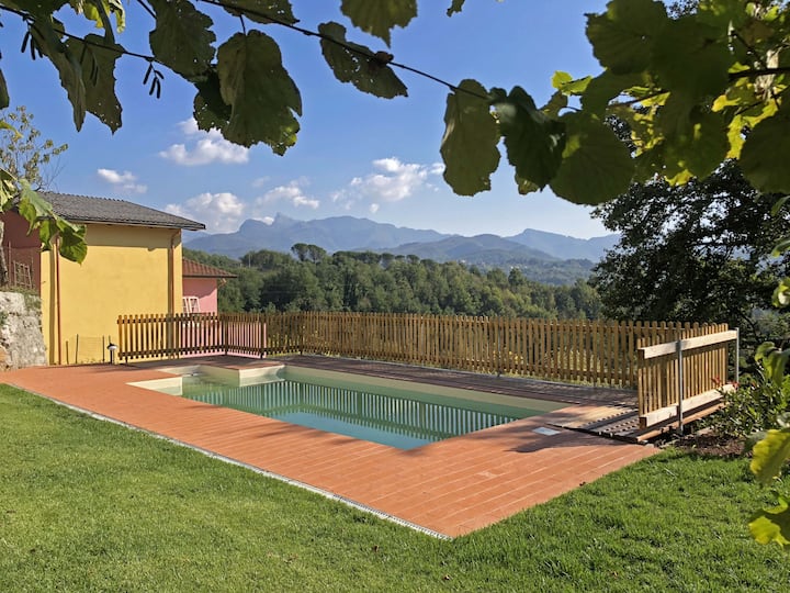Villa Degli Artisti 12p 5 Bdr 5 Bth A/c W/ Pool - Sarzana