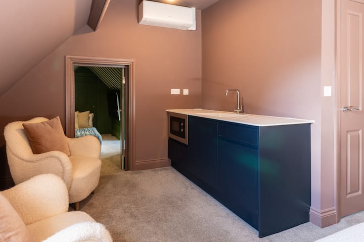 Unique 1 Bedroom Apartment In Bath, City Centre - Bath