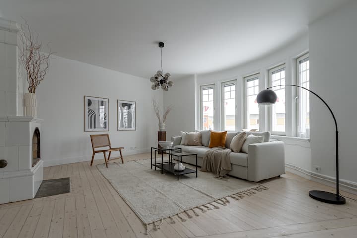 Brightlux Oasis: Renovated Gem - Stockholm