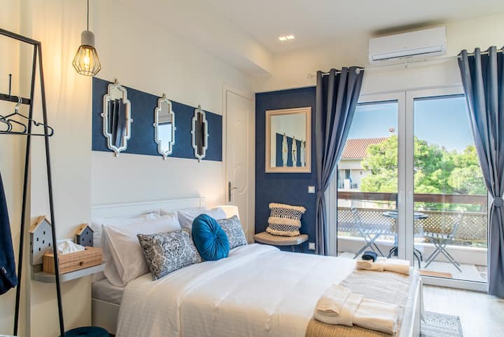 Central Kifissia Blέ & ÁPpεrol Malomar Homing - Kifisia