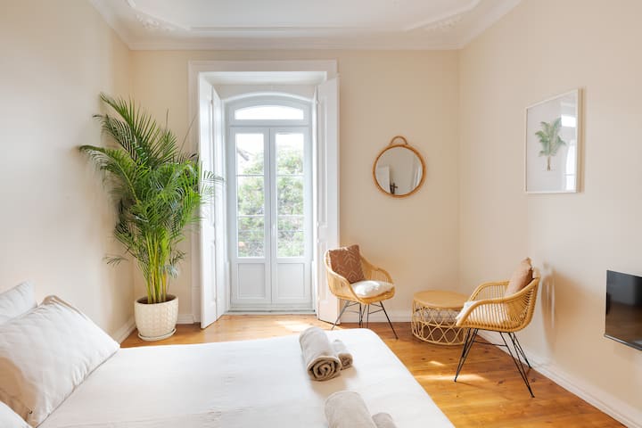 Stylish Double Room 2nd Floor - Setúbal