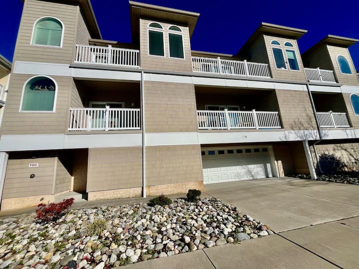 Expansive 4br Family Getaway - Wildwood, NJ