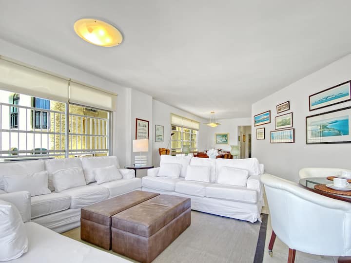Spacious|4 Bedrooms|beach Front|pitangueiras - Guarujá