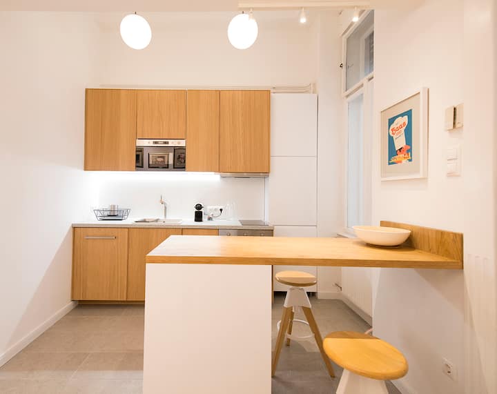 Falk Art Apartment  Center But Quiet - Budapest