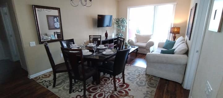 Majestic Getaway @ Vista Cay Resort - Affordable - SeaWorld Orlando, Orlando