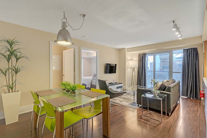 Low Rate! 2 Br/2 Bth Furnished Condo-300 Front - Toronto
