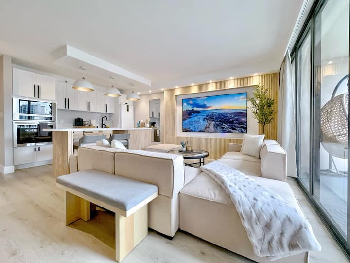 Upscale Ultra Modern Renovated 1br+free Parking! - Honolulu, HI