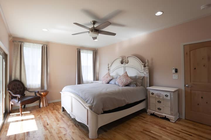 White Rabbit Ranch, Shabby Chic - Spicewood, TX